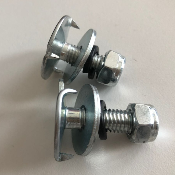 Fang Bolt Set to Fiji YT Conveyor